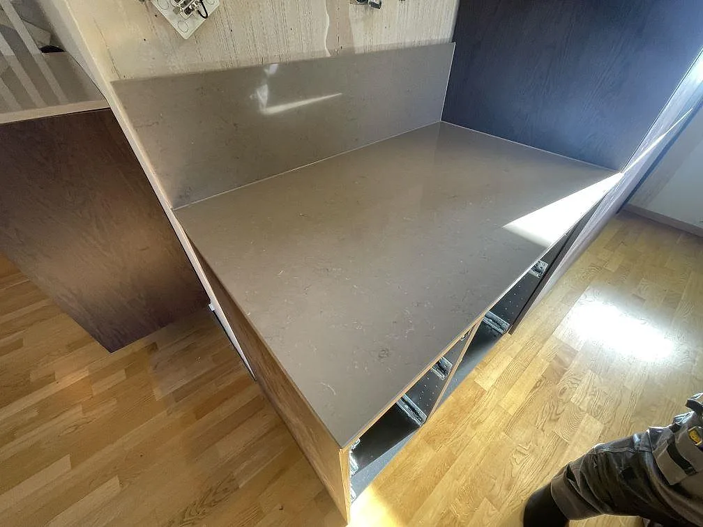 Köksbänkskiva i Silestone Coral Clay, Vendelsö | Genomfört projekt ...