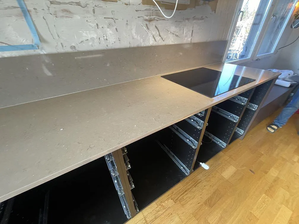 Köksbänkskiva i Silestone Coral Clay, Vendelsö | Genomfört projekt ...